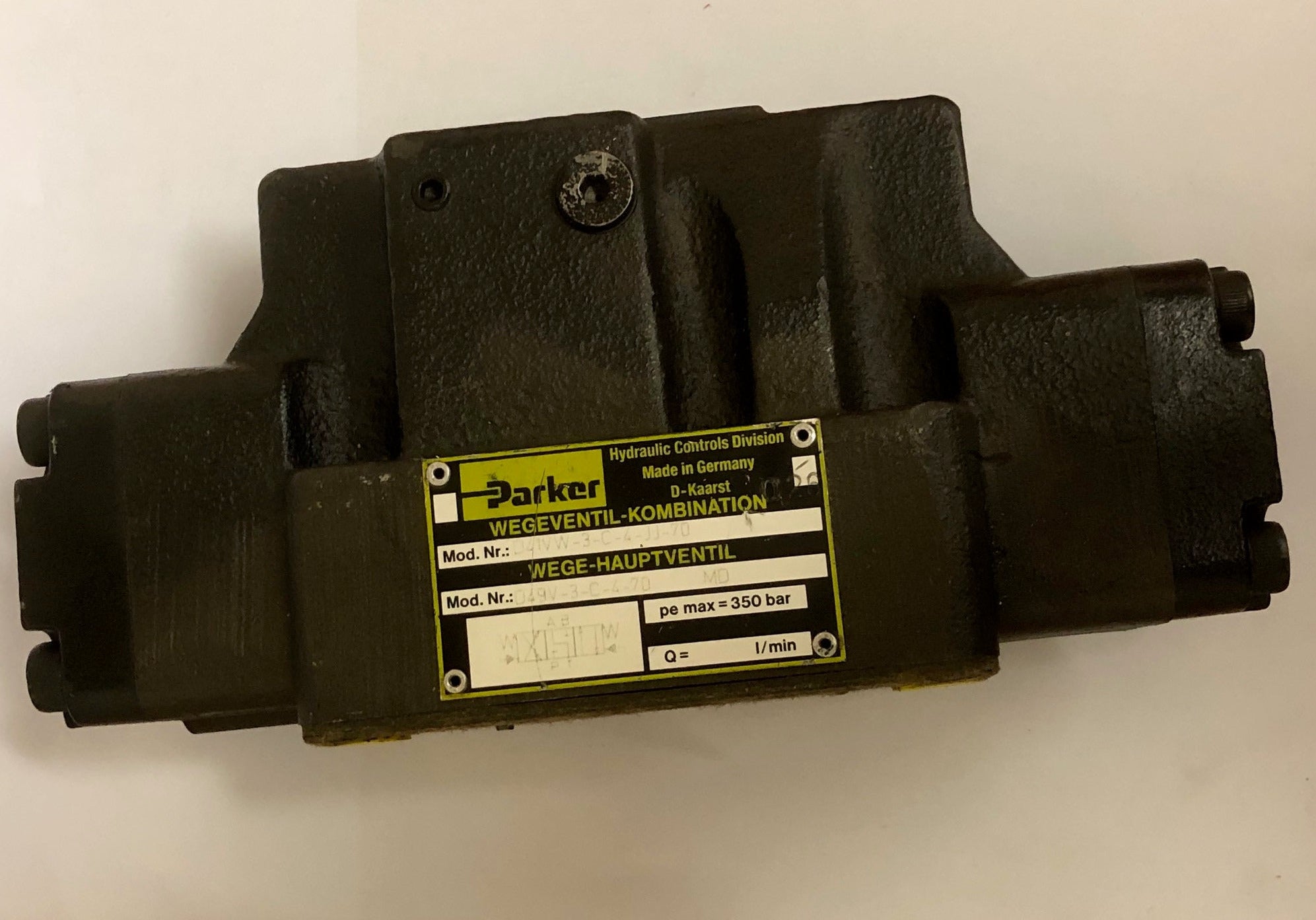 Parker D41VW-3-C-4-JJ-70 Directional Control Valve Cetop 7 NG16 – USC ...